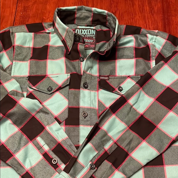 DIXXON | Shirts | Dixxon Shreddy Casual Button Down Flannel Shirt ...